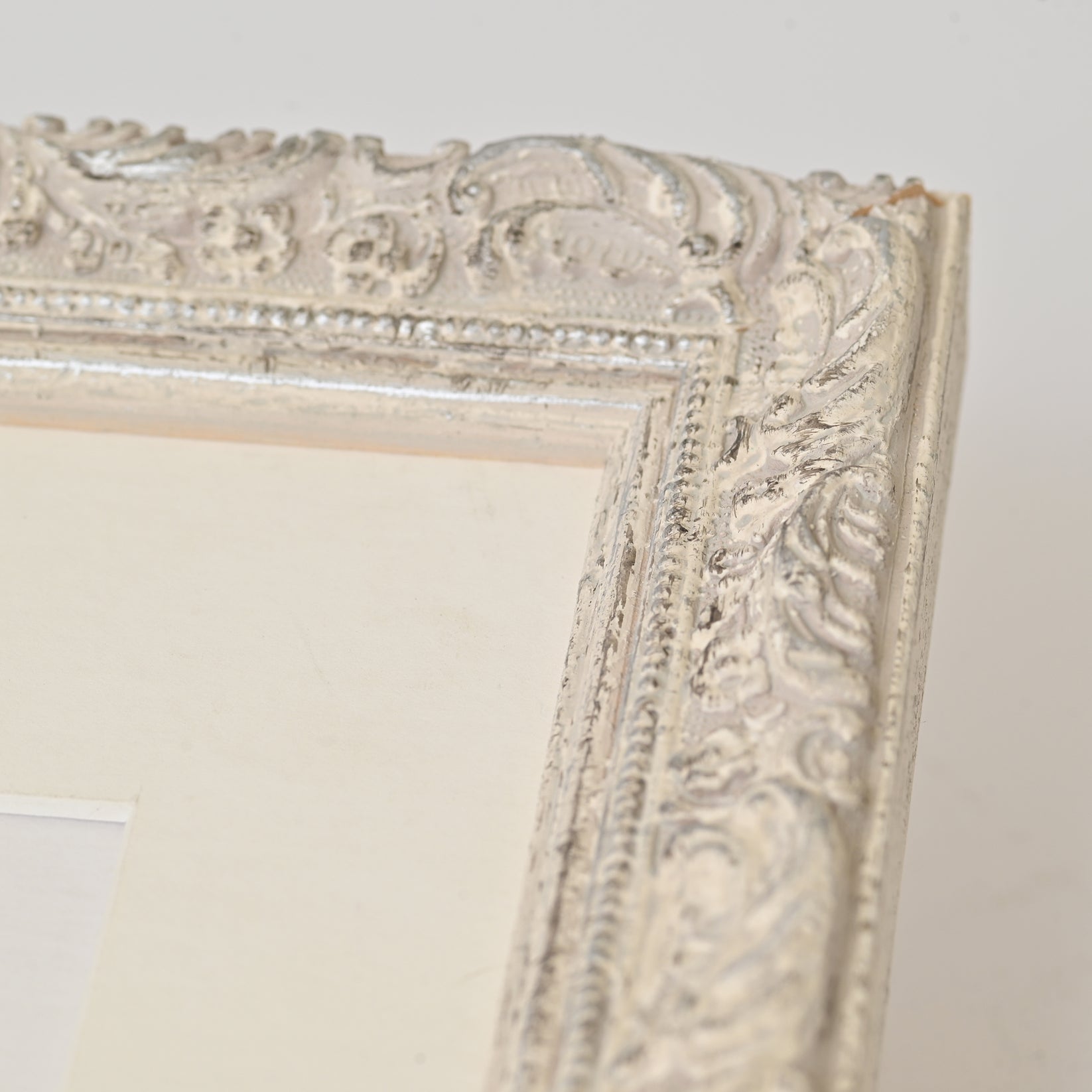 Rustic White Painted Frame on Ornate Profile – Riveros Art